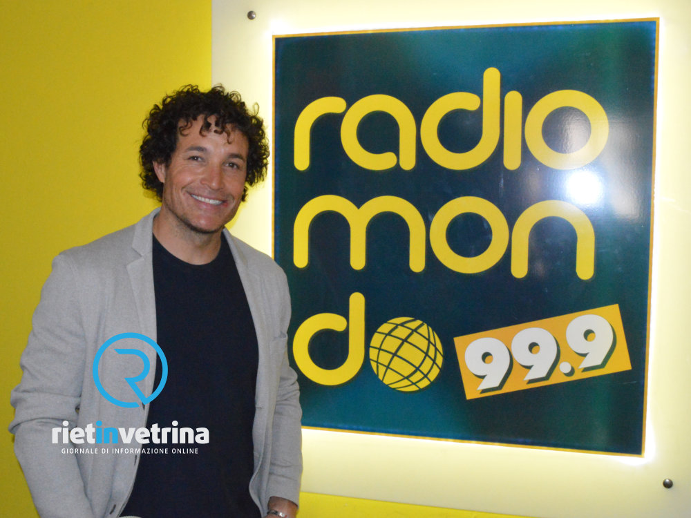 Il campione di sci Giorgio Rocca negli studi di Radiomondo e ...